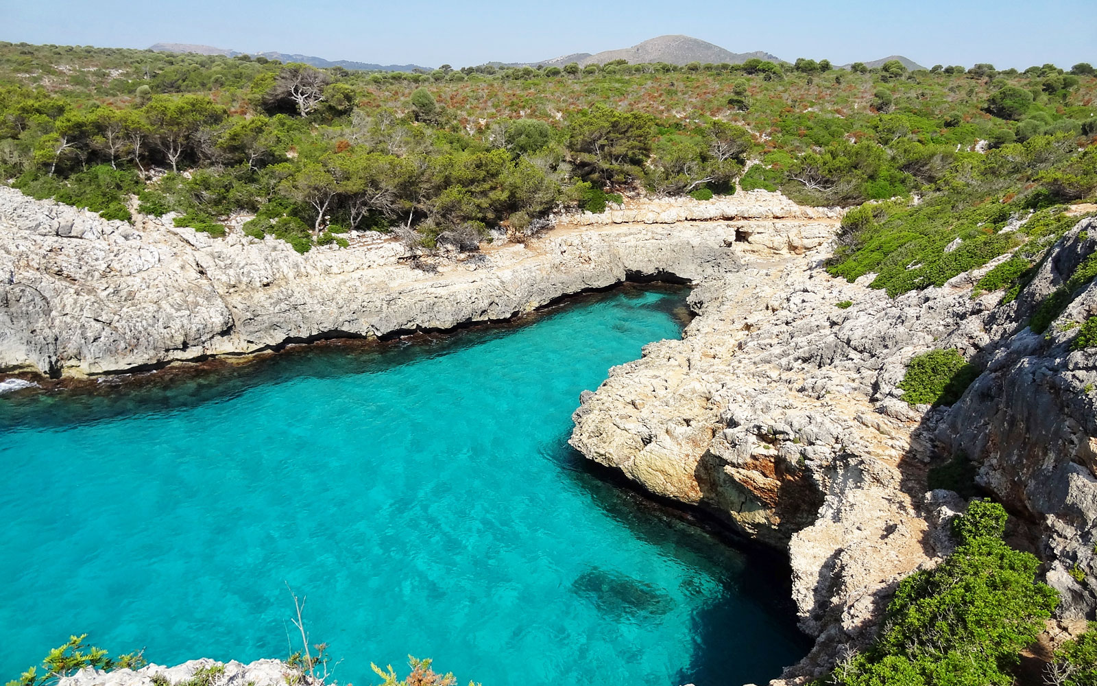 es Calo Blanc Beach / Menorca / Balearic Islands // World Beach Guide