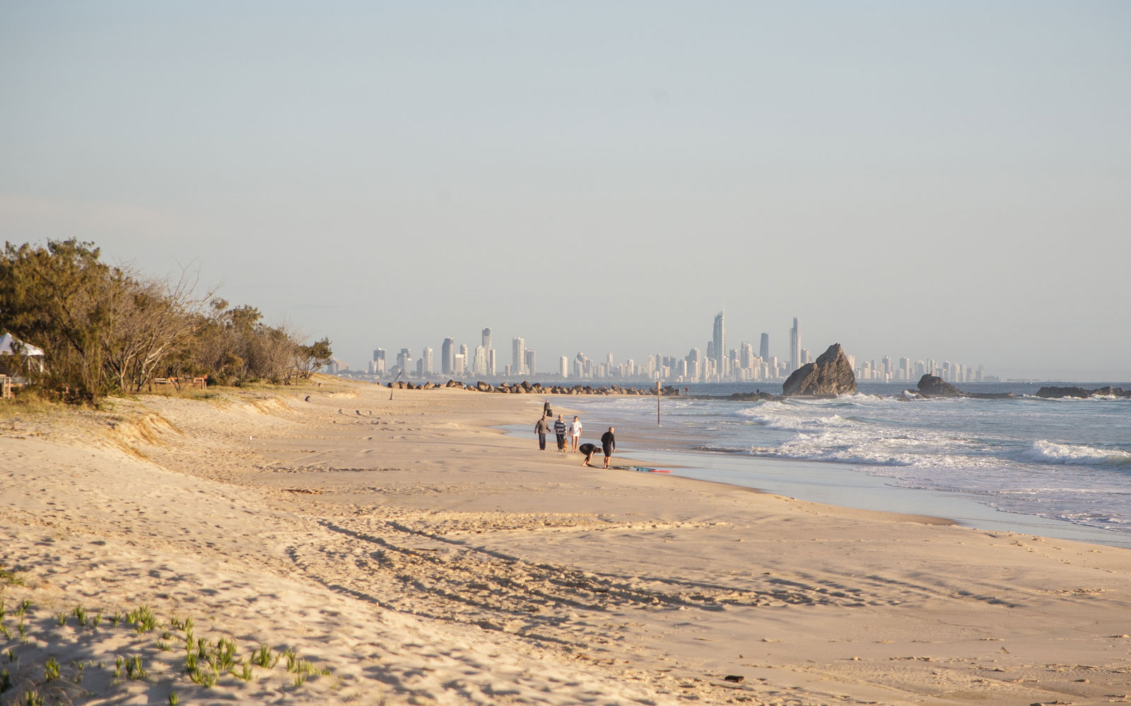 Currumbin Beach / Australia / Queensland // World Beach Guide