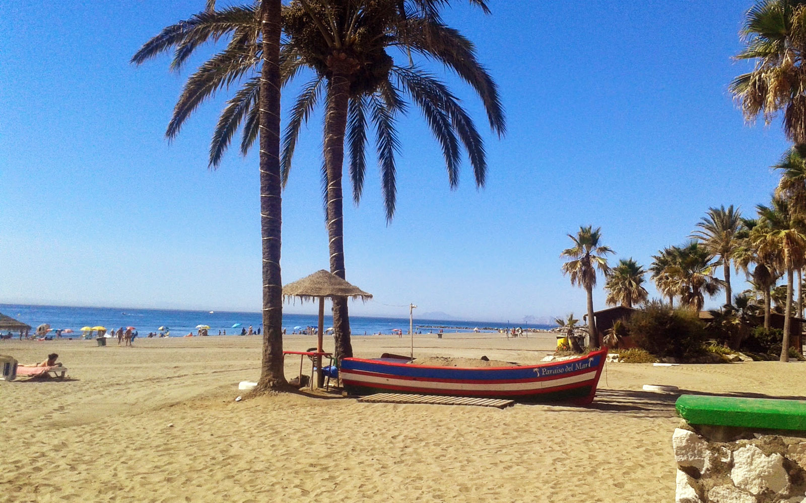 Playa La Rada / Costa del Sol / Andalusia // World Beach Guide