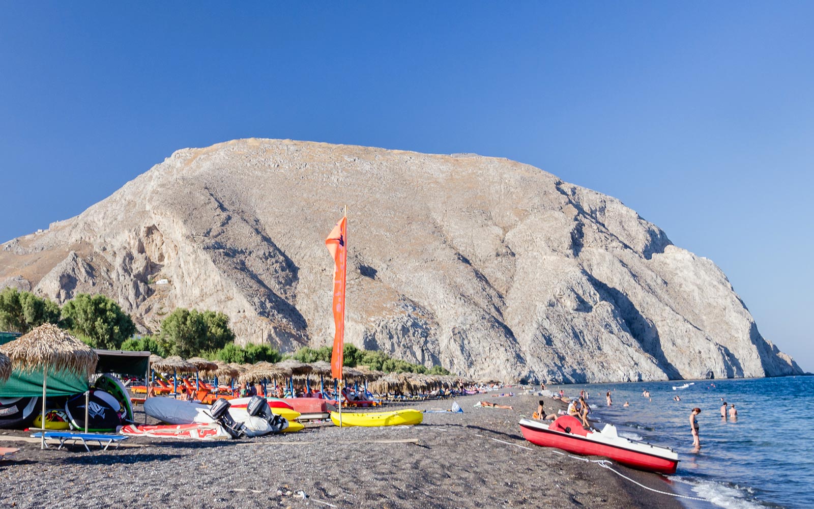 Perissa Beach / Santorini / Greece // World Beach Guide