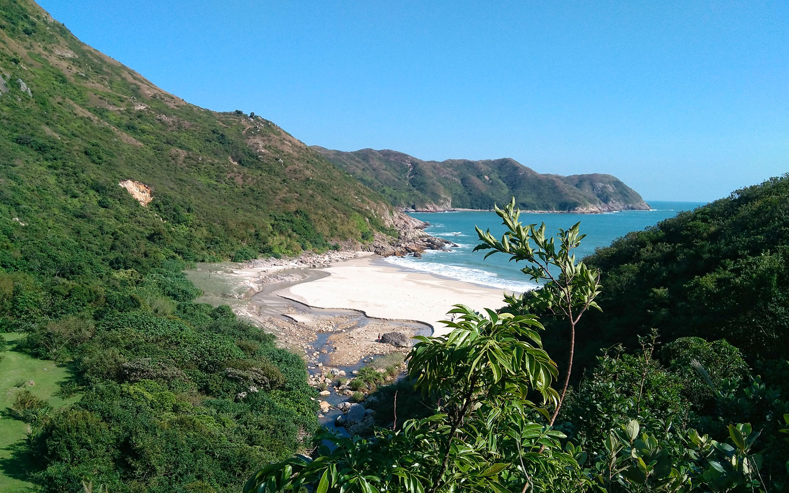 Tung Wan Beach / Hong Kong // World Beach Guide
