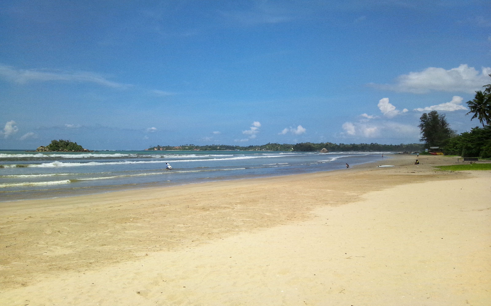 Weligama Beach / South / Sri Lanka // World Beach Guide